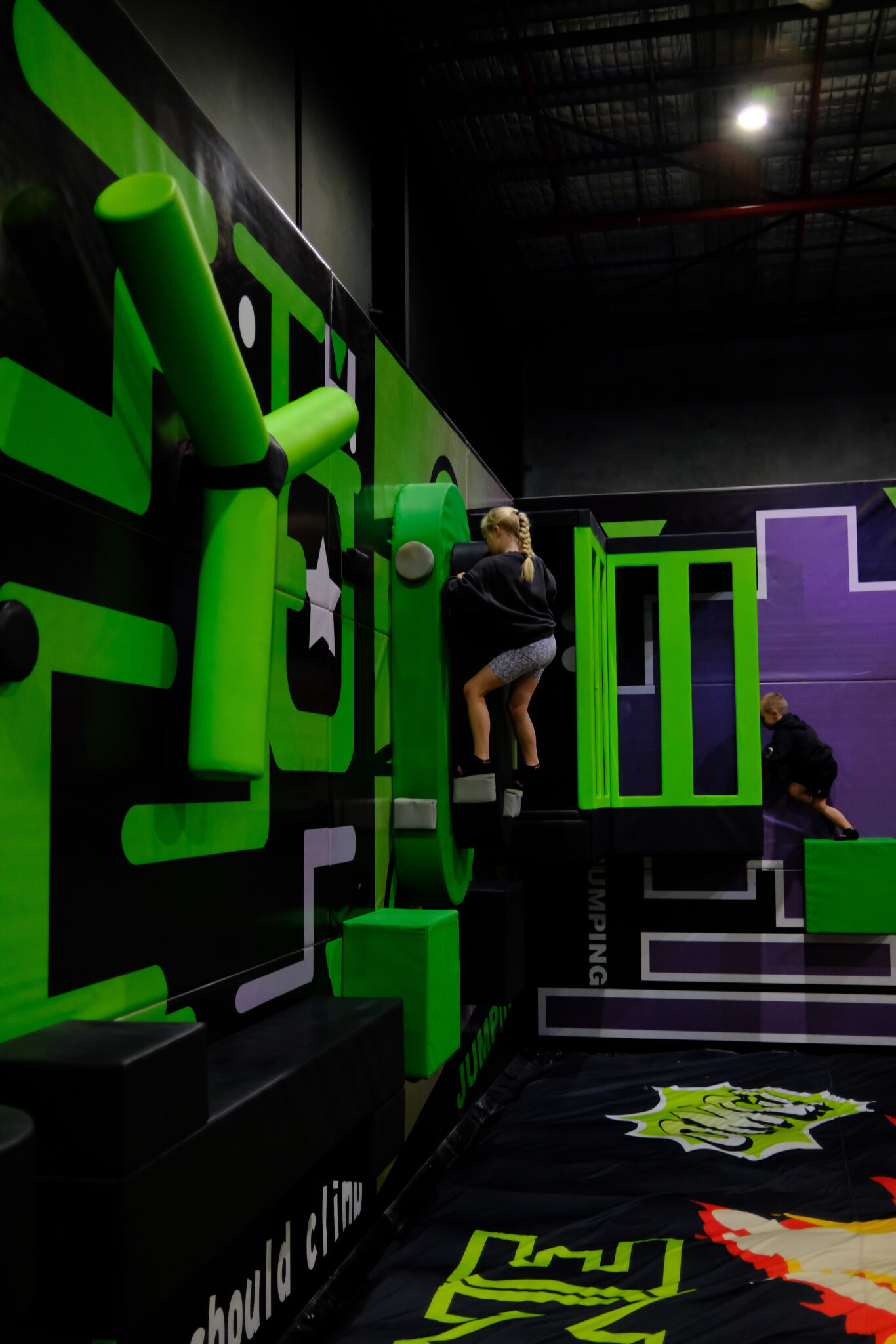 Attractions – Funhouse